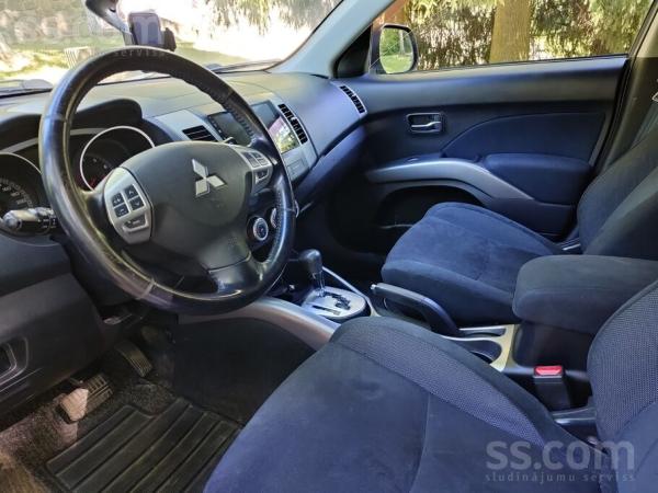 Mitsubishi Outlander 2008 Valmiera, ar dzinēja tilpumu 2.40 L un nobraukumu 238 tūkst. km par 3000 €, foto 8 vietnē AUTOMOTO.COM.LV