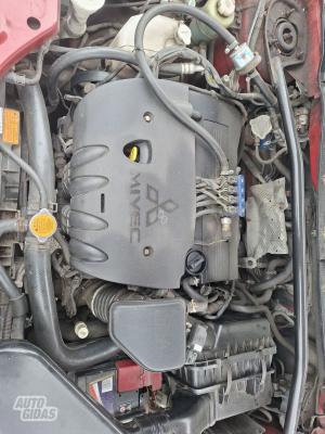 Mitsubishi Outlander 2008 in Vilnius, with an engine capacity of 2.40 L and mileage of 245 thousand km for 1650 €, photo 8 on AUTOMOTO.COM.LV