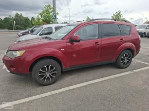 Mitsubishi Outlander 2008 in Vilnius, with an engine capacity of 2.40 L and mileage of 245 thousand km for 1650 €, photo 10 on AUTOMOTO.COM.LV