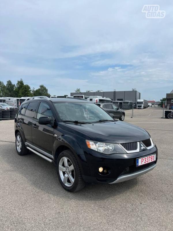 Mitsubishi Outlander 2008 in Marijampole, with an engine capacity of 2.00 L and mileage of 255 thousand km for 3300 €, photo 2 on AUTOMOTO.COM.LV