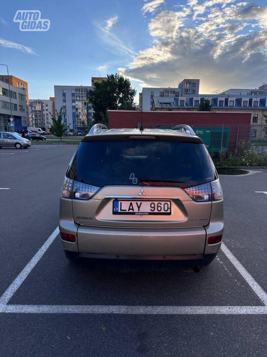 Mitsubishi Outlander 2008 Viļņa, ar dzinēja tilpumu 2.40 L un nobraukumu 275 tūkst. km par 3200 €, foto 9 vietnē AUTOMOTO.COM.LV