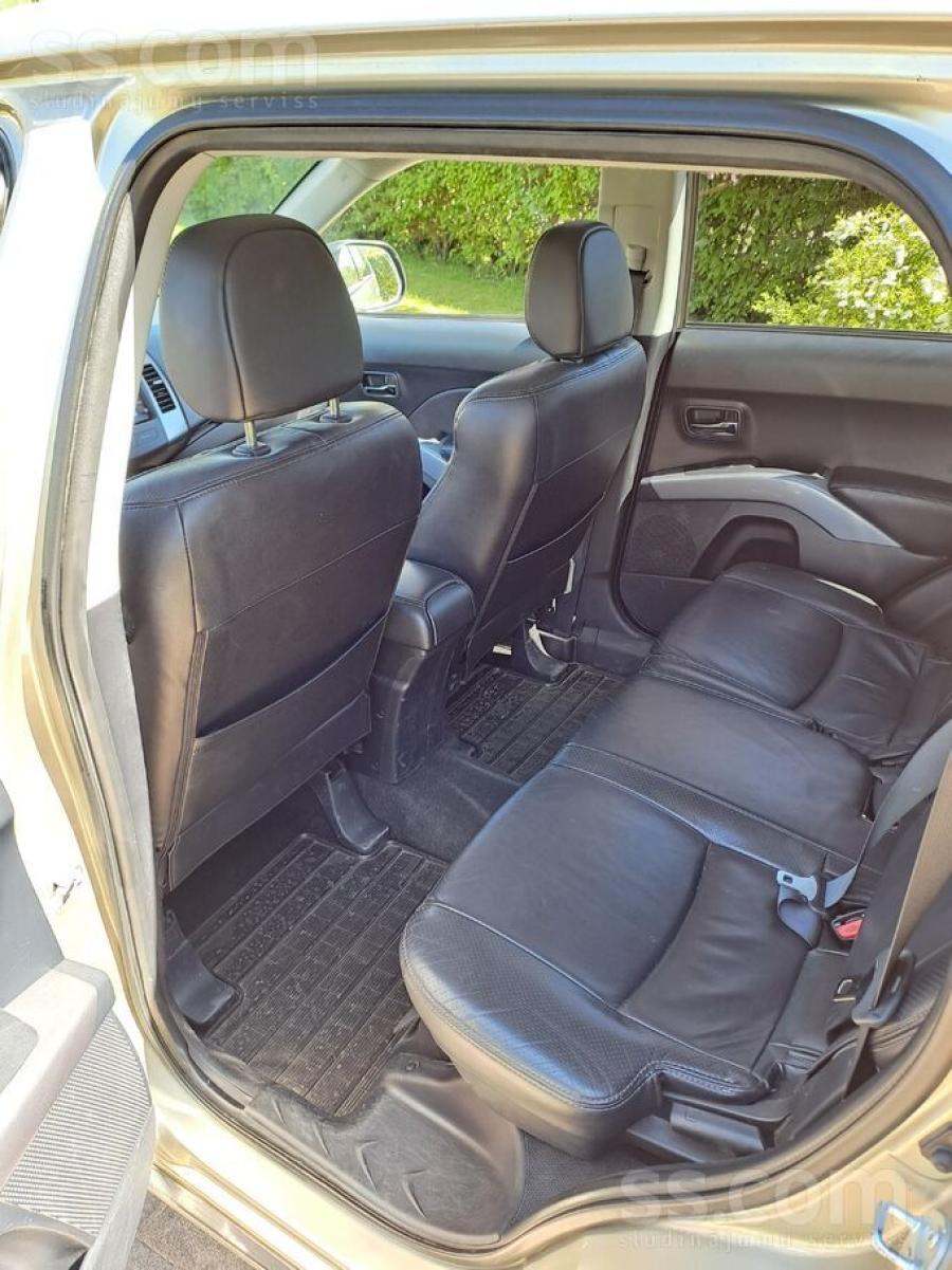 Mitsubishi Outlander 2008 in Riga, with an engine capacity of 2.00 L and mileage of 174 thousand km for 3999 €, photo 14 on AUTOMOTO.COM.LV