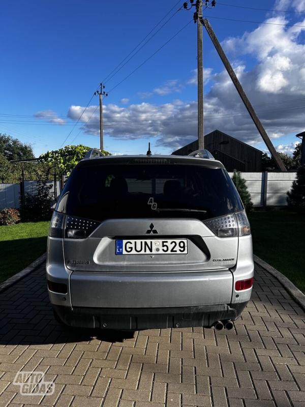 Mitsubishi Outlander 2008 in Kaunas, with an engine capacity of 2.00 L and mileage of 264 thousand km for 2700 €, photo 5 on AUTOMOTO.COM.LV