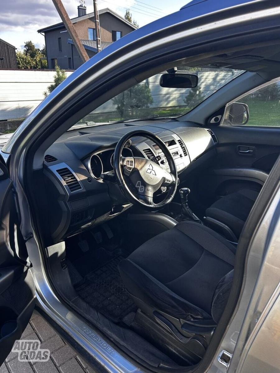 Mitsubishi Outlander 2008 Kauņa, ar dzinēja tilpumu 2.00 L un nobraukumu 264 tūkst. km par 2700 €, foto 8 vietnē AUTOMOTO.COM.LV