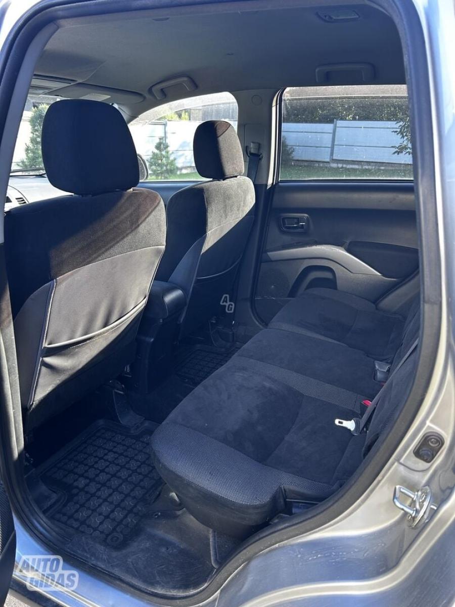Mitsubishi Outlander 2008 Kauņa, ar dzinēja tilpumu 2.00 L un nobraukumu 264 tūkst. km par 2700 €, foto 9 vietnē AUTOMOTO.COM.LV
