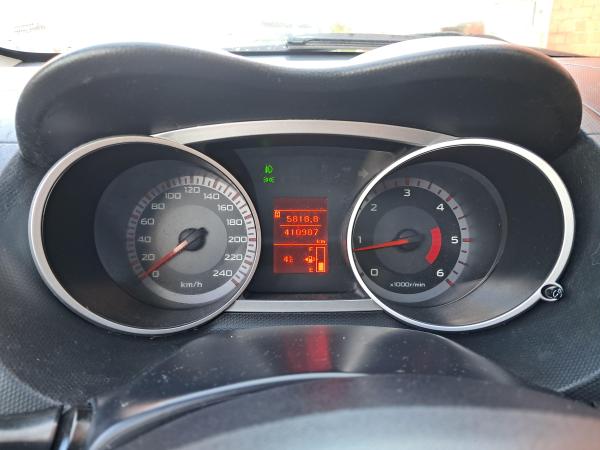 Mitsubishi Outlander 2008 Madona, ar dzinēja tilpumu 2.20 L un nobraukumu 412 tūkst. km par 2100 €, foto 3 vietnē AUTOMOTO.COM.LV