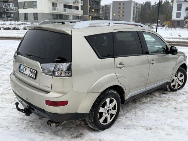 Mitsubishi Outlander 2009 Viļņa, ar dzinēja tilpumu 2.00 L un nobraukumu 340 tūkst. km par 2950 €, foto 5 vietnē AUTOMOTO.COM.LV