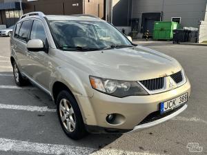 Mitsubishi Outlander 2009 Viļņa, ar dzinēja tilpumu 2.00 L un nobraukumu 360 tūkst. km par 2499 €, foto  vietnē AUTOMOTO.COM.LV