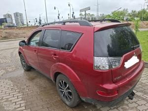 Mitsubishi Outlander 2009 in Vilnius, with an engine capacity of 2.40 L and mileage of 250 thousand km for 1850 €, photo 7 on AUTOMOTO.COM.LV