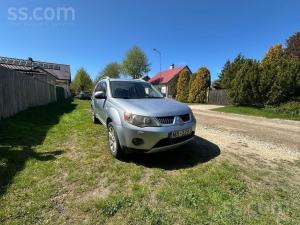 Mitsubishi Outlander 2009 Liepāja, ar dzinēja tilpumu 2.20 L un nobraukumu 240 tūkst. km par 5500 €, foto  vietnē AUTOMOTO.COM.LV