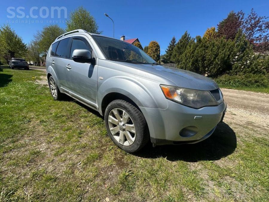 Mitsubishi Outlander 2009 Liepāja, ar dzinēja tilpumu 2.20 L un nobraukumu 240 tūkst. km par 5500 €, foto 3 vietnē AUTOMOTO.COM.LV