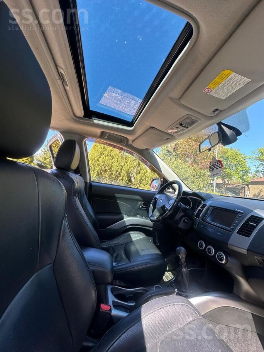 Mitsubishi Outlander 2009 Liepāja, ar dzinēja tilpumu 2.20 L un nobraukumu 240 tūkst. km par 5500 €, foto 5 vietnē AUTOMOTO.COM.LV