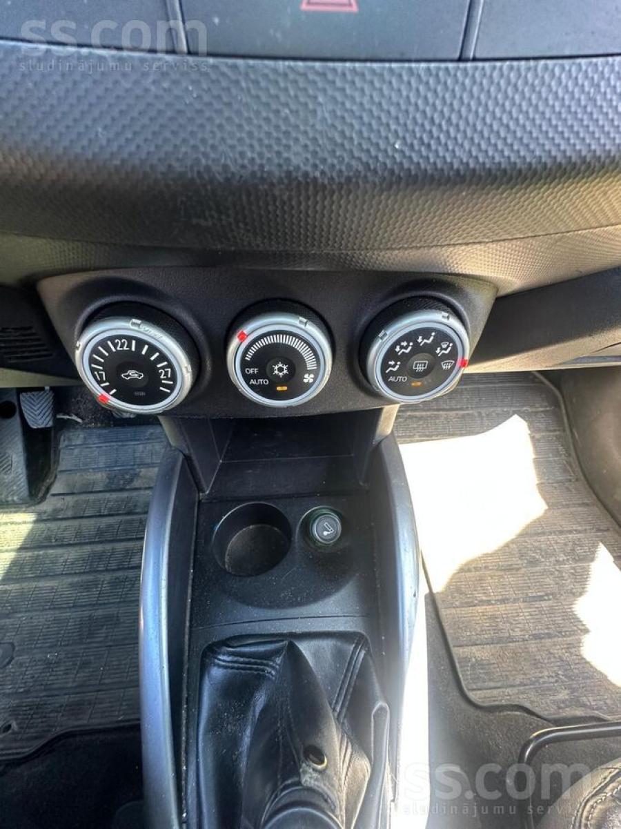 Mitsubishi Outlander 2009 Liepāja, ar dzinēja tilpumu 2.20 L un nobraukumu 240 tūkst. km par 5500 €, foto 11 vietnē AUTOMOTO.COM.LV