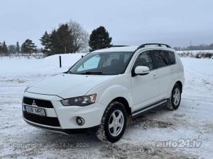 Mitsubishi Outlander 2010 in Narva, with an engine capacity of 2.40 L and mileage of 300 thousand km for 3990 €, photo  on AUTOMOTO.COM.LV