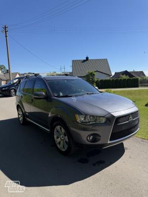 Mitsubishi Outlander 2010 Pasvalys, ar dzinēja tilpumu 2.00 L un nobraukumu 200 tūkst. km par 3100 €, foto  vietnē AUTOMOTO.COM.LV