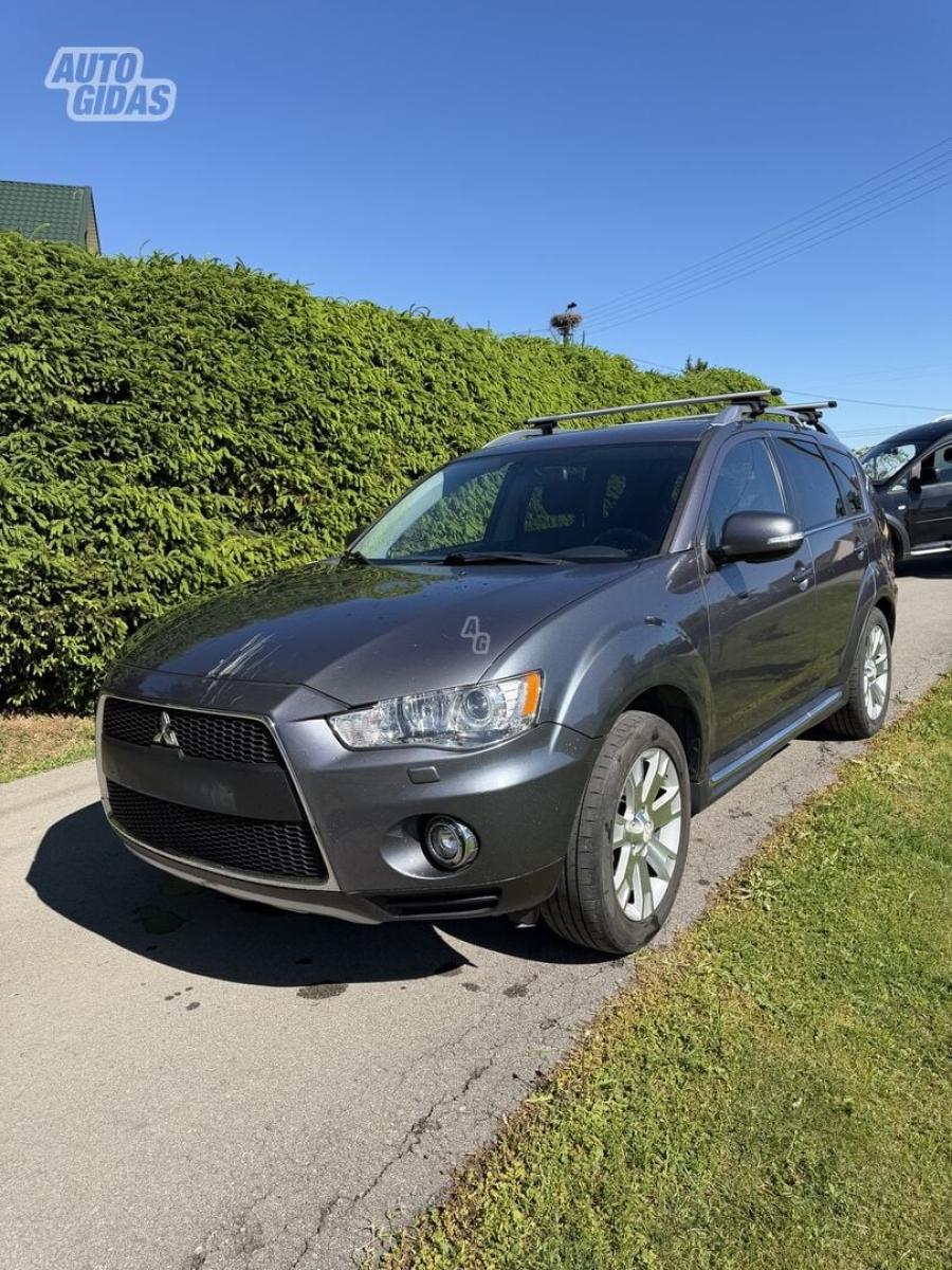 Mitsubishi Outlander 2010 Pasvalys, ar dzinēja tilpumu 2.00 L un nobraukumu 200 tūkst. km par 3100 €, foto 3 vietnē AUTOMOTO.COM.LV