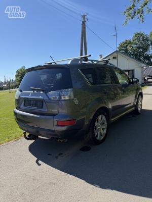 Mitsubishi Outlander 2010 Pasvalys, ar dzinēja tilpumu 2.00 L un nobraukumu 200 tūkst. km par 3100 €, foto 5 vietnē AUTOMOTO.COM.LV
