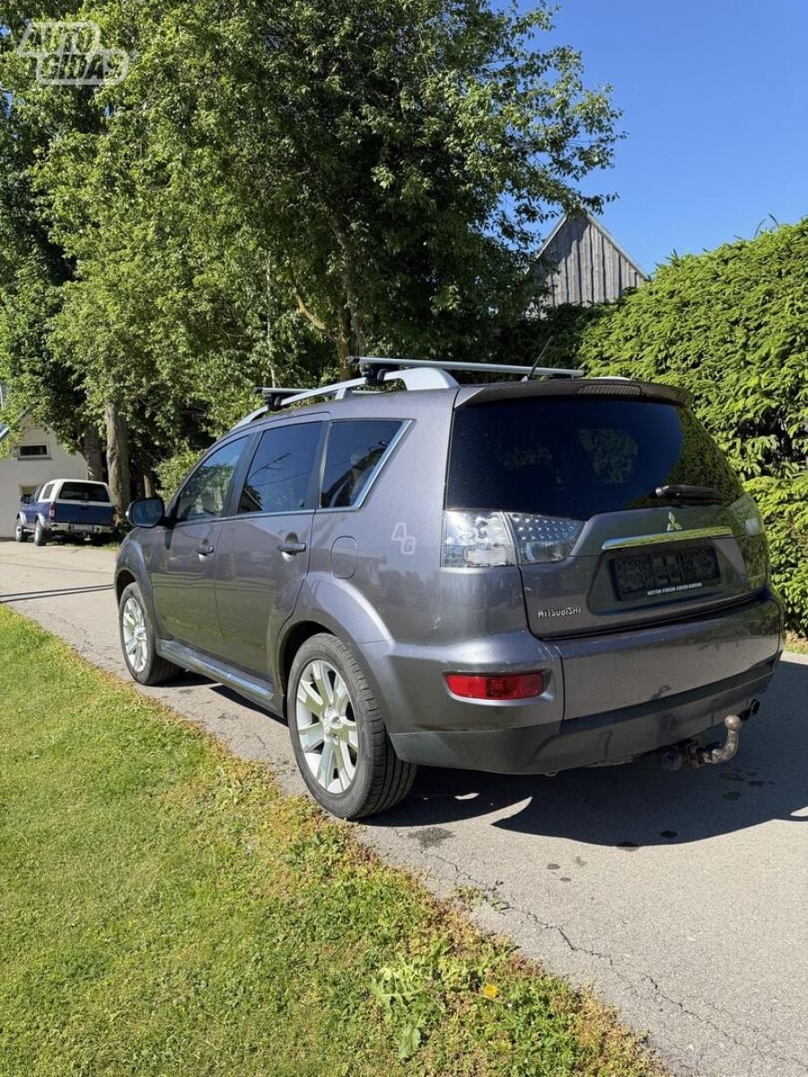 Mitsubishi Outlander 2010 Pasvalys, ar dzinēja tilpumu 2.00 L un nobraukumu 200 tūkst. km par 3100 €, foto 6 vietnē AUTOMOTO.COM.LV