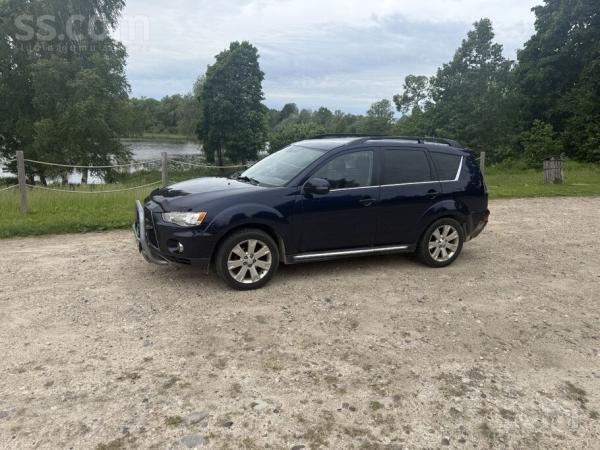 Mitsubishi Outlander 2010 Aizkraukle, ar dzinēja tilpumu 2.40 L un nobraukumu 347 tūkst. km par 3900 €, foto 2 vietnē AUTOMOTO.COM.LV
