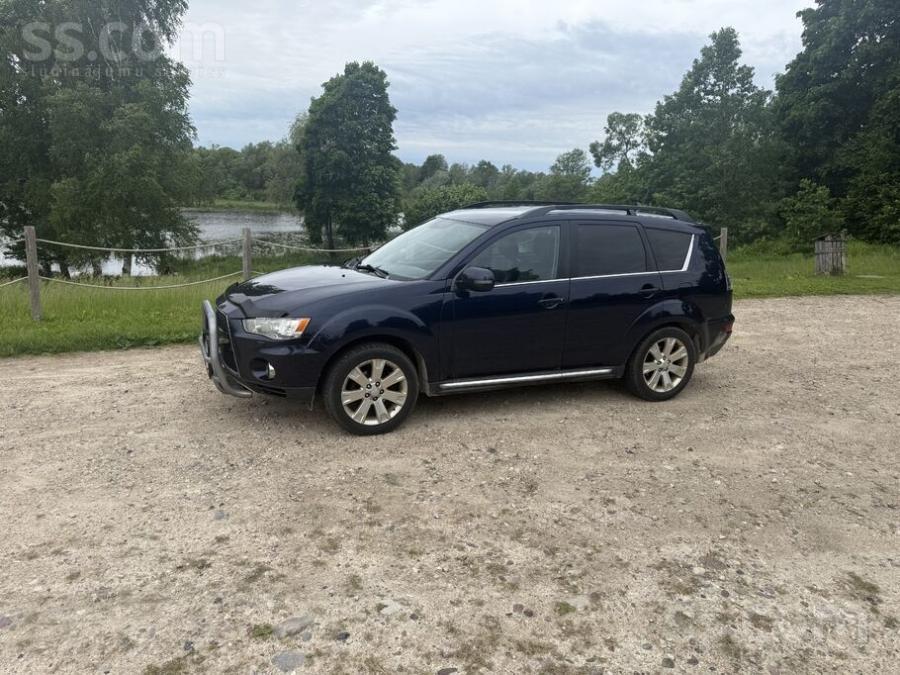 Mitsubishi Outlander 2010 Aizkraukle, ar dzinēja tilpumu 2.40 L un nobraukumu 347 tūkst. km par 3900 €, foto 3 vietnē AUTOMOTO.COM.LV