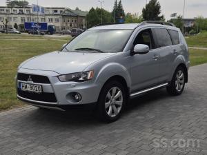 Mitsubishi Outlander 2010 Rīga, ar dzinēja tilpumu 2.40 L un nobraukumu 0 tūkst. km par 2990 €, foto  vietnē AUTOMOTO.COM.LV