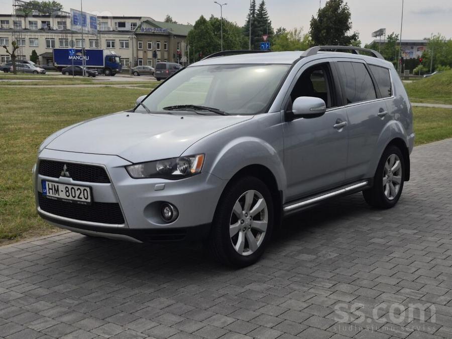 Mitsubishi Outlander 2010 Rīga, ar dzinēja tilpumu 2.40 L un nobraukumu 0 tūkst. km par 2990 €, foto 1 vietnē AUTOMOTO.COM.LV