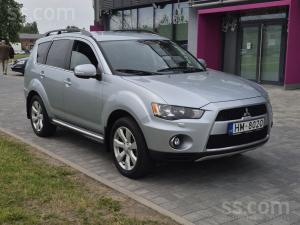 Mitsubishi Outlander 2010 Rīga, ar dzinēja tilpumu 2.40 L un nobraukumu 0 tūkst. km par 2990 €, foto 3 vietnē AUTOMOTO.COM.LV