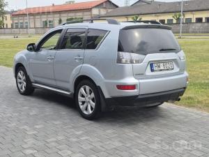 Mitsubishi Outlander 2010 Rīga, ar dzinēja tilpumu 2.40 L un nobraukumu 0 tūkst. km par 2990 €, foto 5 vietnē AUTOMOTO.COM.LV