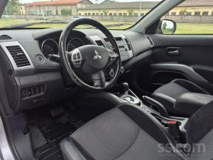 Mitsubishi Outlander 2010 Rīga, ar dzinēja tilpumu 2.40 L un nobraukumu 0 tūkst. km par 2990 €, foto 7 vietnē AUTOMOTO.COM.LV