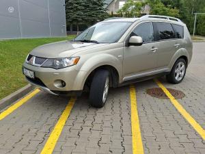 Mitsubishi Outlander 2010 in Vilnius, with an engine capacity of 2.18 L and mileage of 185 thousand km for 2800 €, photo 10 on AUTOMOTO.COM.LV