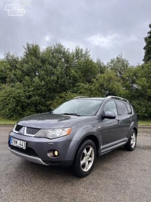 Mitsubishi Outlander 2010 Ignalina, ar dzinēja tilpumu 2.40 L un nobraukumu 250 tūkst. km par 1700 €, foto  vietnē AUTOMOTO.COM.LV