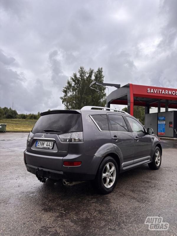 Mitsubishi Outlander 2010 Ignalina, ar dzinēja tilpumu 2.40 L un nobraukumu 250 tūkst. km par 1700 €, foto 3 vietnē AUTOMOTO.COM.LV