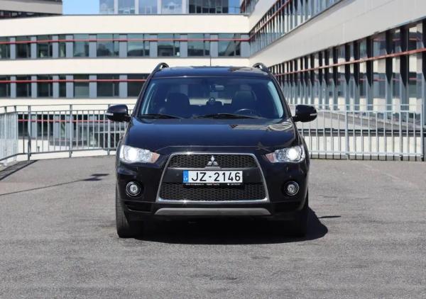 Mitsubishi Outlander 2011 Rīga, ar dzinēja tilpumu 2.20 L un nobraukumu 309 tūkst. km par 3680 €, foto 2 vietnē AUTOMOTO.COM.LV
