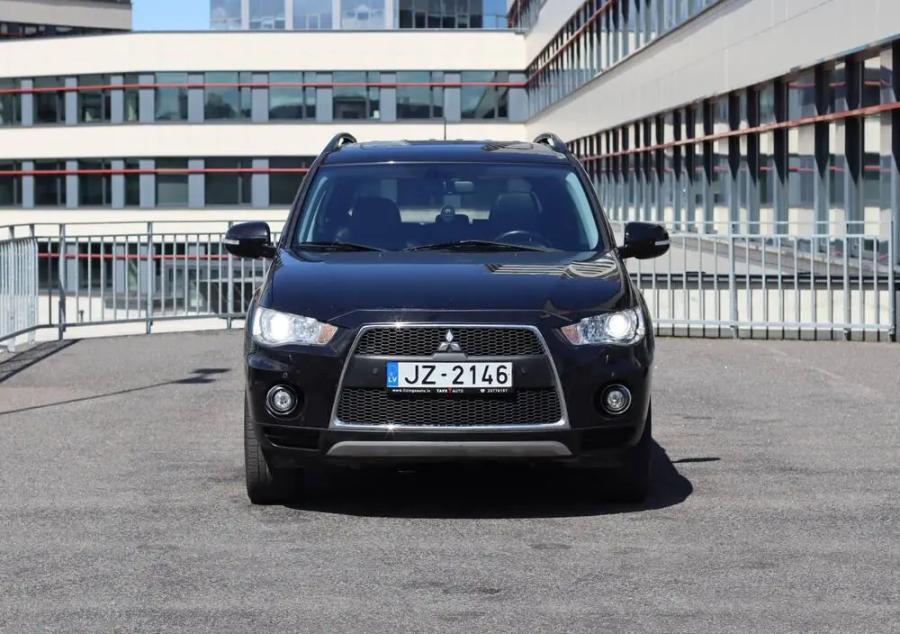 Mitsubishi Outlander 2011 Rīga, ar dzinēja tilpumu 2.20 L un nobraukumu 309 tūkst. km par 3680 €, foto 3 vietnē AUTOMOTO.COM.LV