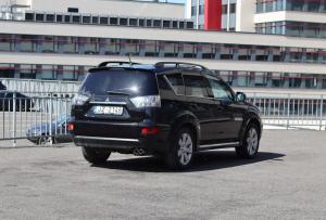 Mitsubishi Outlander 2011 Rīga, ar dzinēja tilpumu 2.20 L un nobraukumu 309 tūkst. km par 3680 €, foto 7 vietnē AUTOMOTO.COM.LV
