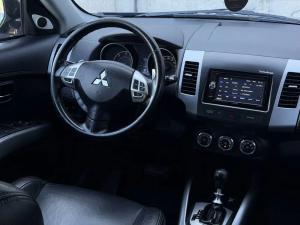 Mitsubishi Outlander 2011 Rīga, ar dzinēja tilpumu 2.20 L un nobraukumu 309 tūkst. km par 3680 €, foto 15 vietnē AUTOMOTO.COM.LV