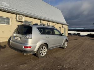 Mitsubishi Outlander 2012 Šakiai, ar dzinēja tilpumu 2.40 L un nobraukumu 276 tūkst. km par 3200 €, foto 4 vietnē AUTOMOTO.COM.LV