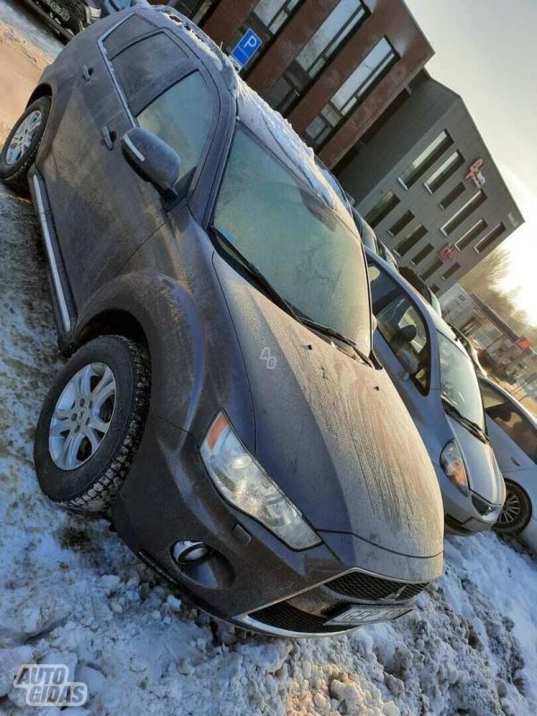 Mitsubishi Outlander 2012 Viļņa, ar dzinēja tilpumu 2.40 L un nobraukumu 175 tūkst. km par 3200 €, foto 1 vietnē AUTOMOTO.COM.LV