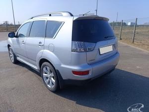 Mitsubishi Outlander 2012 Viļņa, ar dzinēja tilpumu 2.36 L un nobraukumu 170 tūkst. km par 3900 €, foto 3 vietnē AUTOMOTO.COM.LV