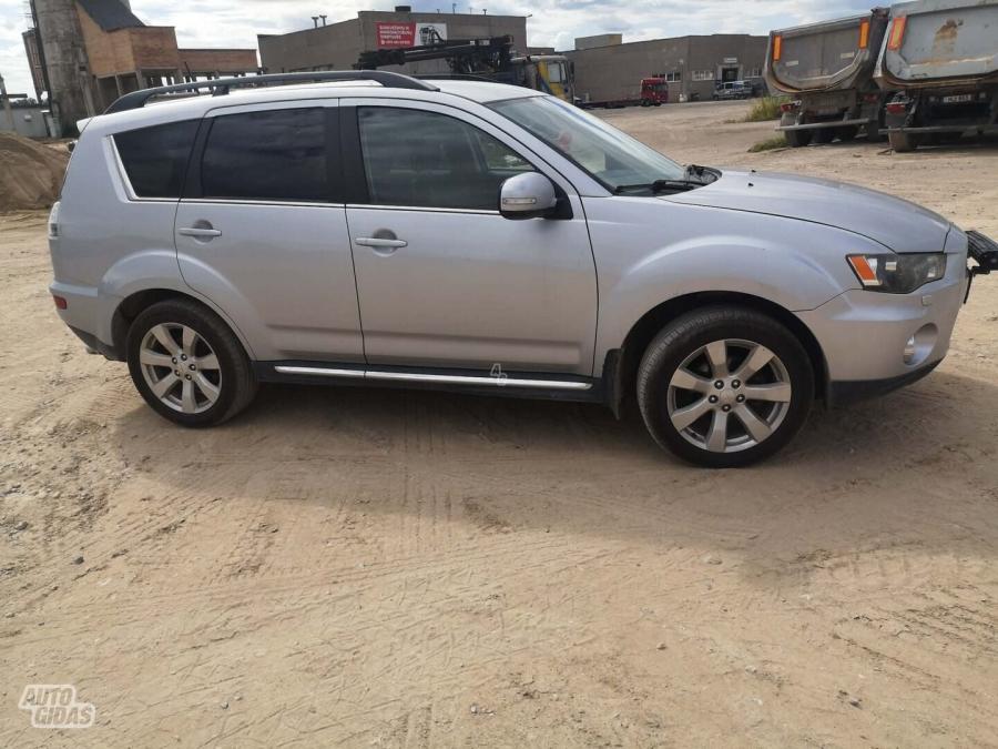 Mitsubishi Outlander 2012 Šauļi, ar dzinēja tilpumu 2.20 L un nobraukumu 310 tūkst. km par 3950 €, foto 5 vietnē AUTOMOTO.COM.LV
