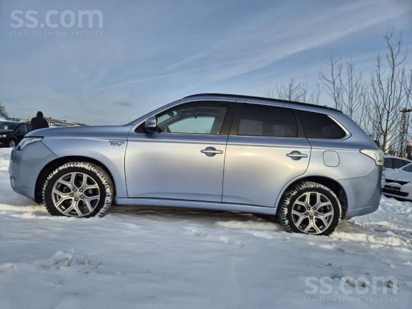 Mitsubishi Outlander 2013 Liepāja, ar dzinēja tilpumu 2.00 L un nobraukumu 227 tūkst. km par 9200 €, foto 8 vietnē AUTOMOTO.COM.LV
