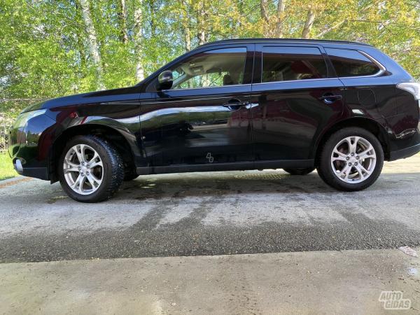 Mitsubishi Outlander 2013 in Siauliai, with an engine capacity of 2.30 L and mileage of 207 thousand km for 5999 €, photo 7 on AUTOMOTO.COM.LV