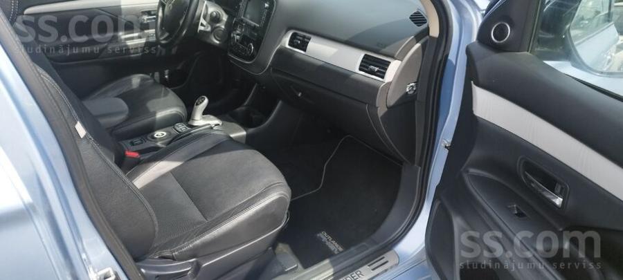 Mitsubishi Outlander 2013 Rīga, ar dzinēja tilpumu 2.00 L un nobraukumu 0 tūkst. km par 8200 €, foto 14 vietnē AUTOMOTO.COM.LV