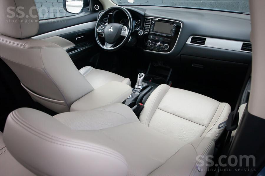 Mitsubishi Outlander 2013 in Tukums, with an engine capacity of 2.00 L and mileage of 0 thousand km for 8990 €, photo 14 on AUTOMOTO.COM.LV
