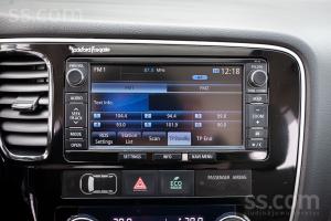 Mitsubishi Outlander 2013 in Tukums, with an engine capacity of 2.00 L and mileage of 0 thousand km for 8990 €, photo 25 on AUTOMOTO.COM.LV