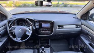 Mitsubishi Outlander 2013 Tallina, ar dzinēja tilpumu 2.00 L un nobraukumu 162 tūkst. km par 9990 €, foto 10 vietnē AUTOMOTO.COM.LV