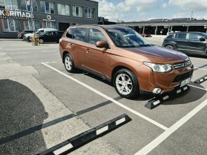 Mitsubishi Outlander 2013 Kauņa, ar dzinēja tilpumu 2.00 L un nobraukumu 215 tūkst. km par 6800 €, foto  vietnē AUTOMOTO.COM.LV