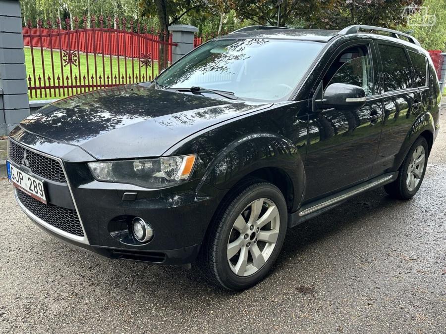 Mitsubishi Outlander 2013 in Vilnius, with an engine capacity of 2.20 L and mileage of 283 thousand km for 4350 €, photo 1 on AUTOMOTO.COM.LV