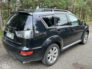 Mitsubishi Outlander 2013 in Vilnius, with an engine capacity of 2.20 L and mileage of 283 thousand km for 4350 €, photo 6 on AUTOMOTO.COM.LV
