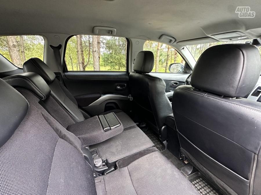 Mitsubishi Outlander 2013 in Vilnius, with an engine capacity of 2.20 L and mileage of 283 thousand km for 4350 €, photo 10 on AUTOMOTO.COM.LV